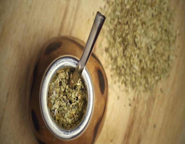 Preparar y cebar un buen mate paso a paso