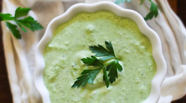 Receta de Mayonesa Verde fácil con cilantro