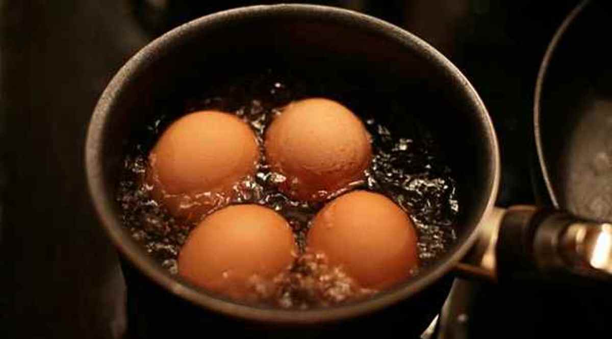 Receta de Huevos rellenos rebozados