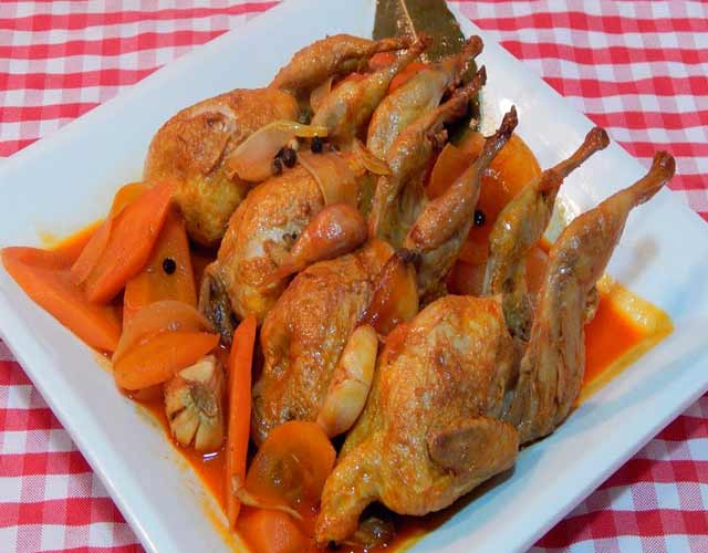 Receta de Codornices encebolladas